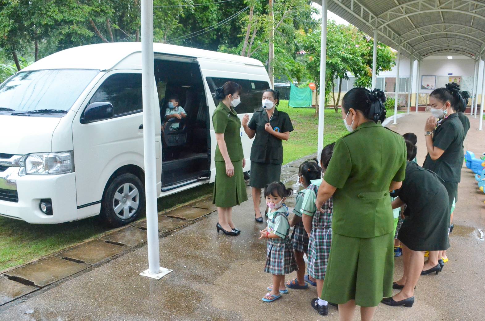 (มีคลิป) ม.2 พัน.15 จัดอบรมระวังเด็กติดในรถ - Chiang Mai News