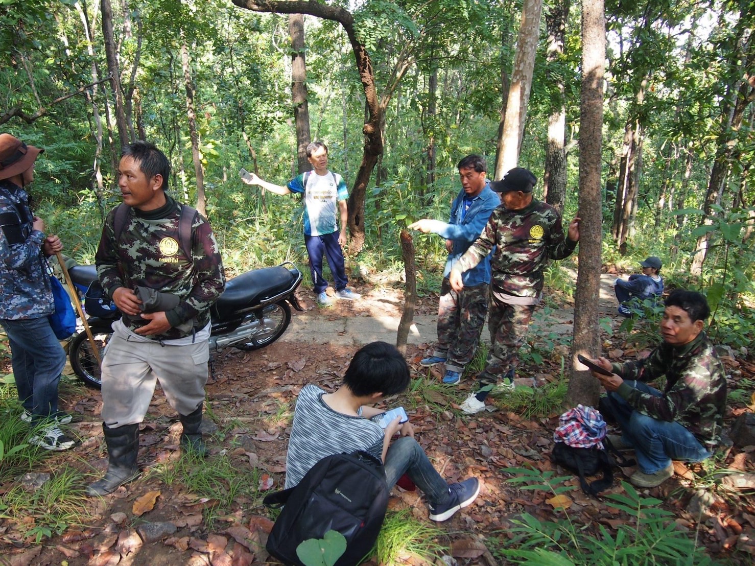 ผู้พิชิต!!นายอำเภอบ้านโฮ่งนำทีมเดินสำรวจบนดอยกาน - Chiang Mai News